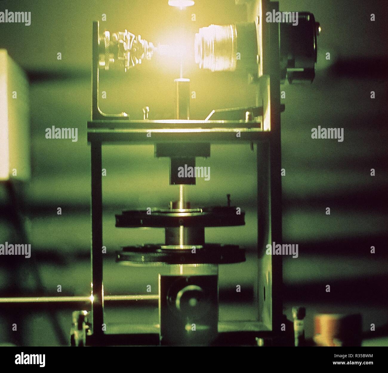 Rayo laser hi-res stock photography and images - Alamy