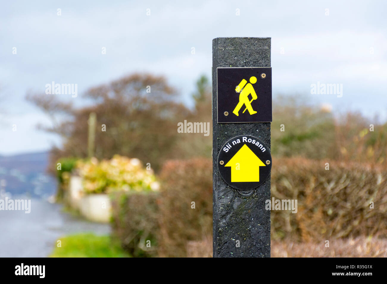 Walking sign donegal hi-res stock photography and images - Alamy