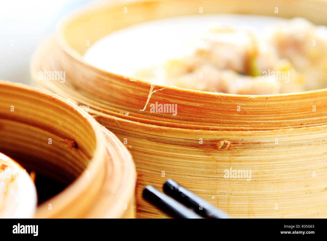 Dim sum containers hi-res stock photography and images - Alamy