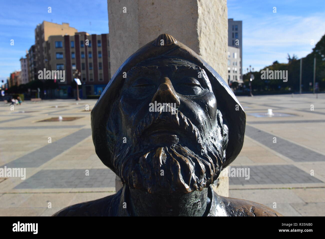 Resting Camino Pilgrim Statue High Resolution Stock Photography and ...