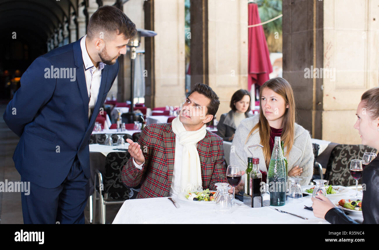 Restaurant manager angry hi-res stock photography and images - Alamy