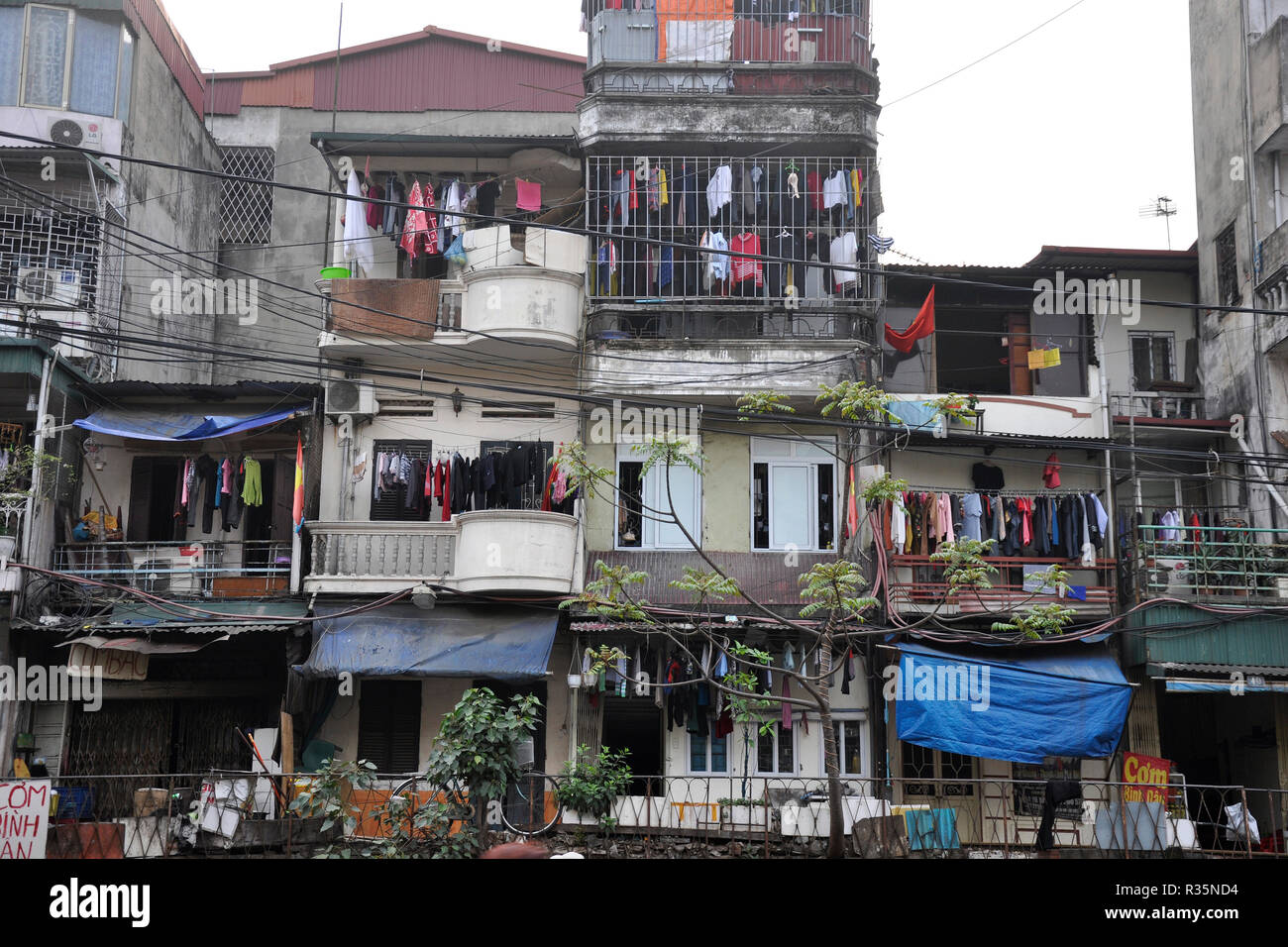 Vietnamese slums hi-res stock photography and images - Alamy