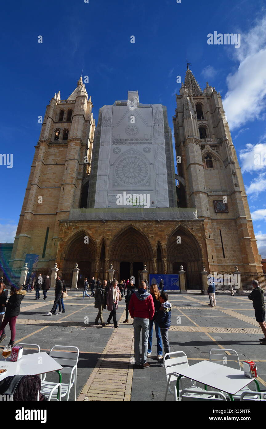 Main Facade Of Leon Cathedral In Leon. Architecture, Travel, History ...
