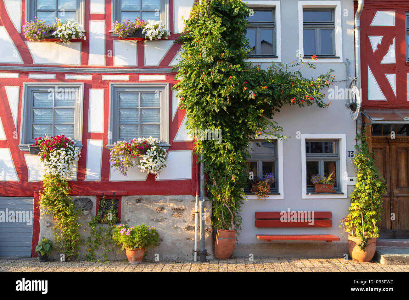 Half timbering half timbered hi-res stock photography and images - Alamy