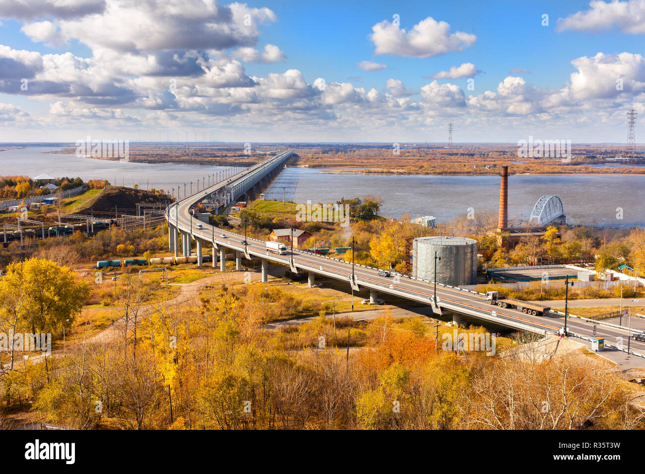 Amur river bridge hi-res stock photography and images - Alamy