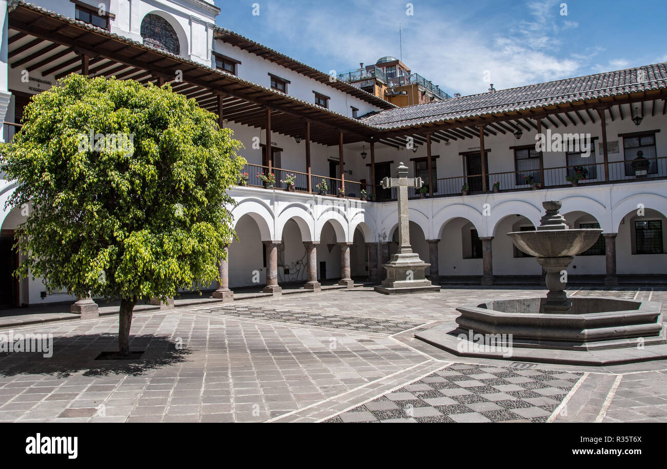 Palacio de quito hi-res stock photography and images - Alamy