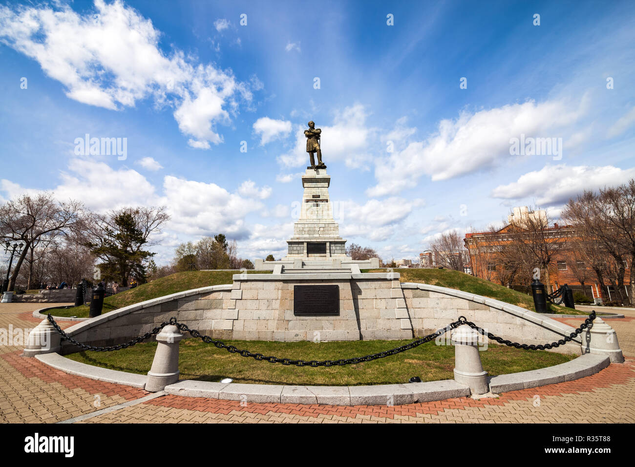 Monument to Muravyov-Amursky the founder of Khabarovsk Stock Photo - Alamy