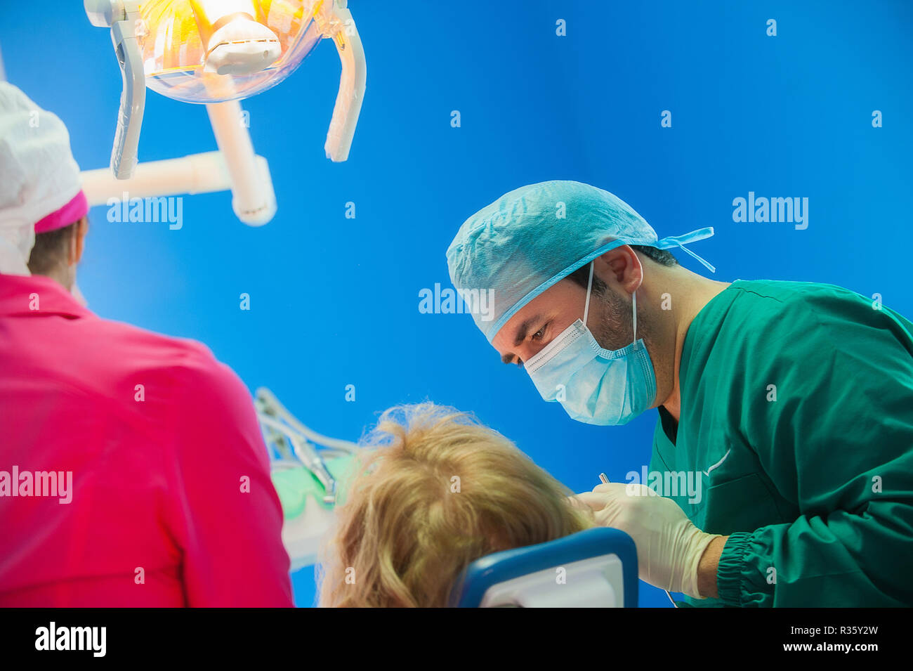 Operating theatre assistant hi-res stock photography and images - Alamy