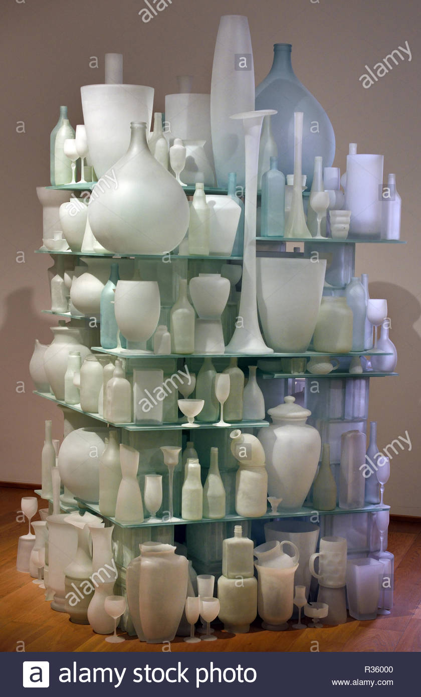 British Glass Artist Stock Photos & British Glass Artist Stock Images ...