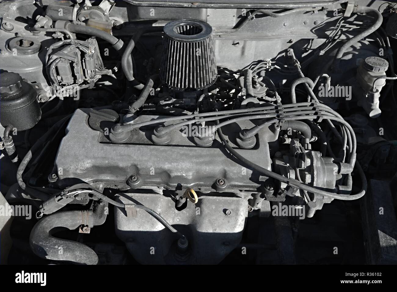 Dirty engine bay hi-res stock photography and images - Alamy