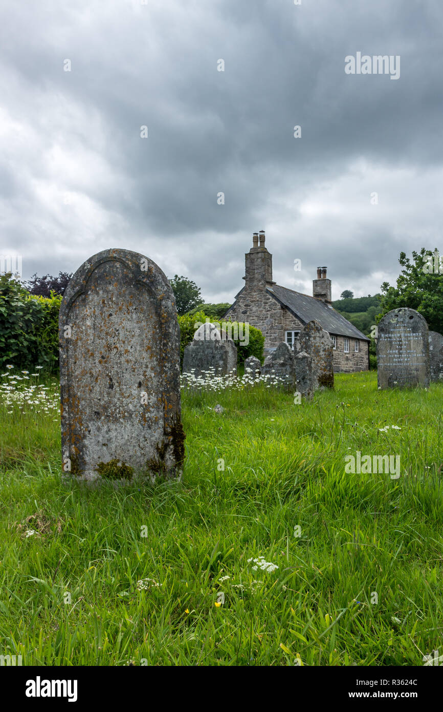 Traditional graves hi-res stock photography and images - Alamy
