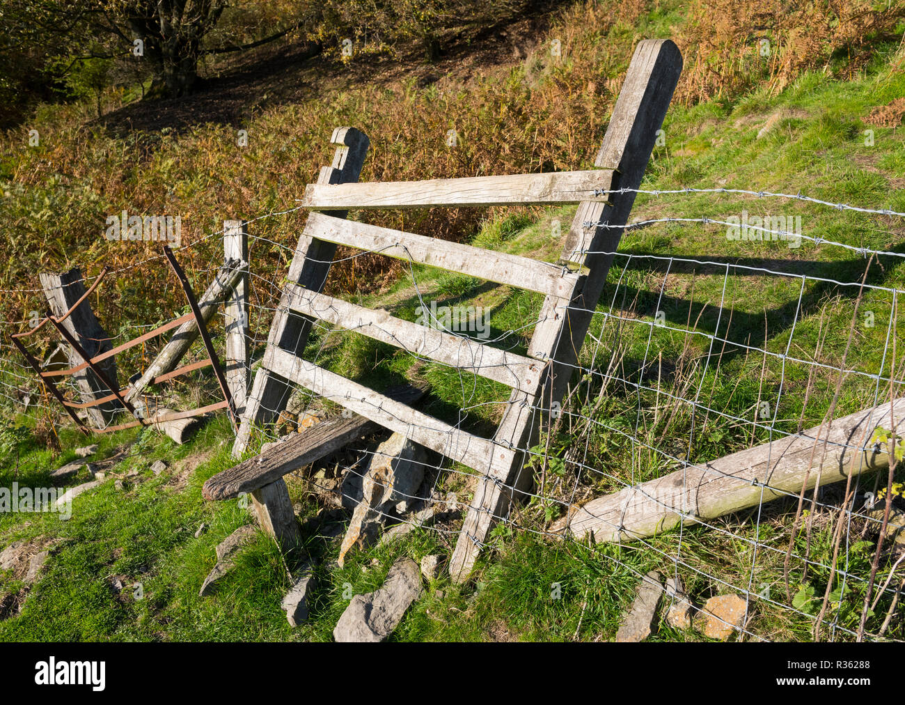 A broken stile on a footpath on Stow Hill, Shropshire Stock Photo - Alamy