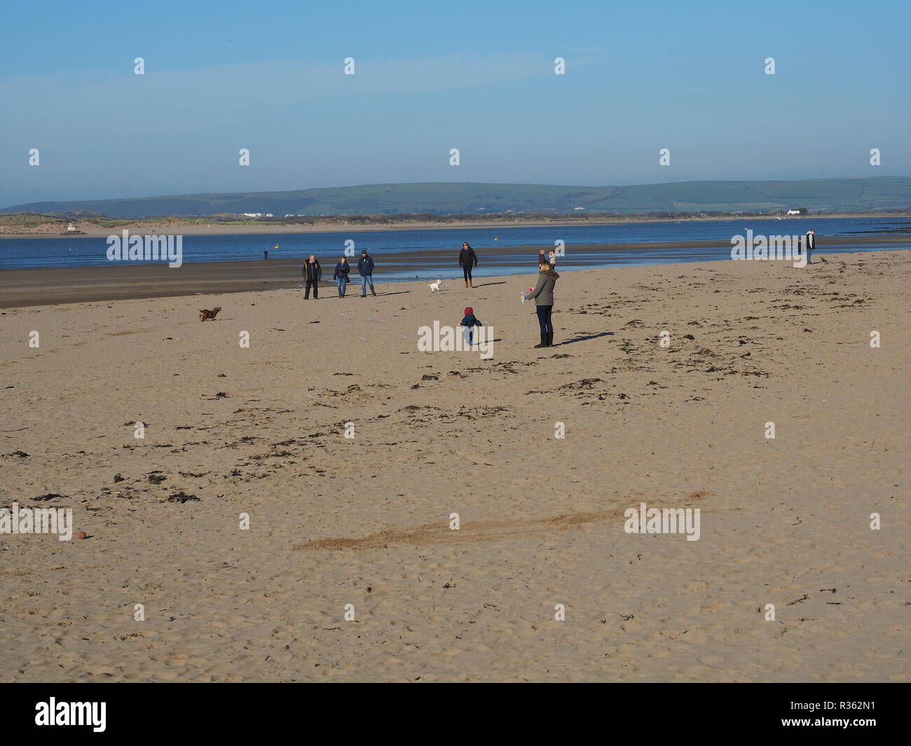 Instow beach hi-res stock photography and images - Alamy
