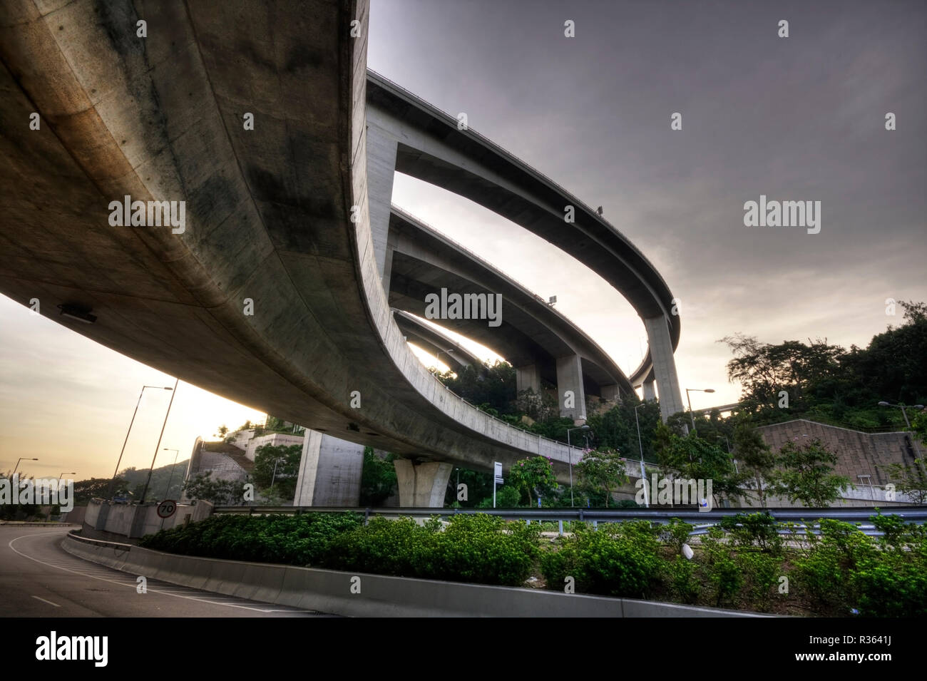 Overpass bridge road highway ramp exit hi-res stock photography and ...