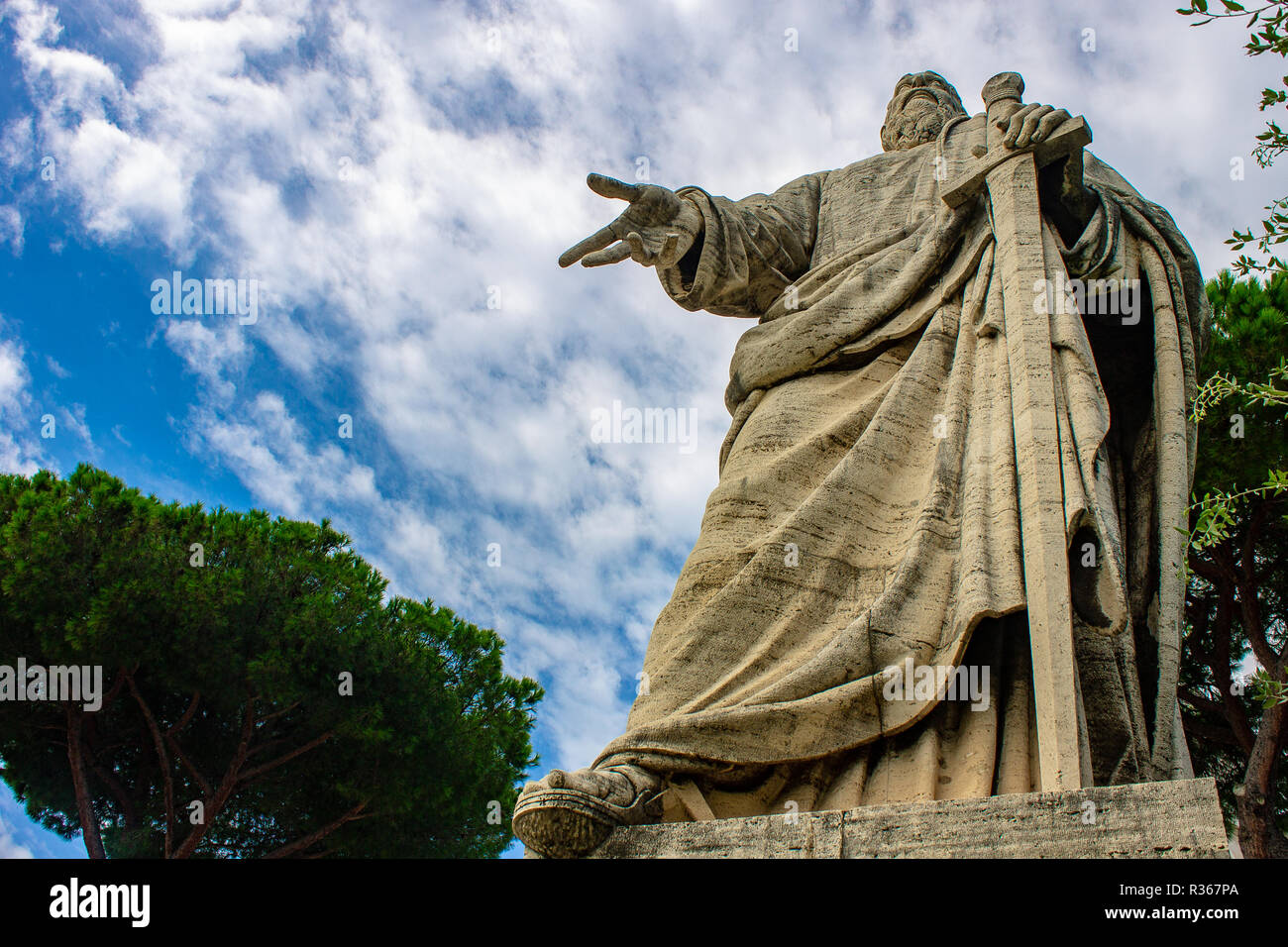 Rome, Italy, Statue of Saint Peter 09/09/2018 Stock Photo - Alamy