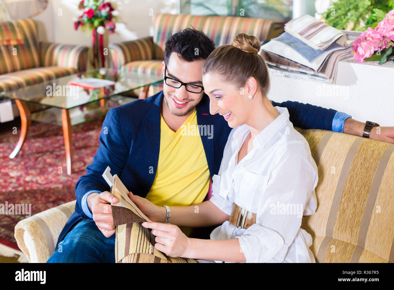 Reference department hi-res stock photography and images - Alamy