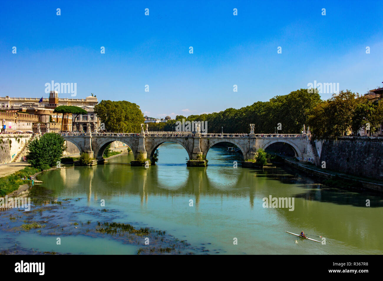 Rome city and tiber river near vatican hi-res stock photography and ...