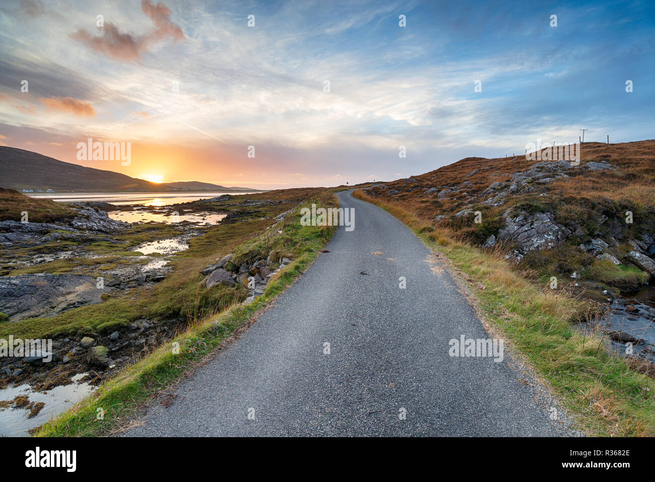 Sunset on luskentyre beach hi-res stock photography and images - Alamy