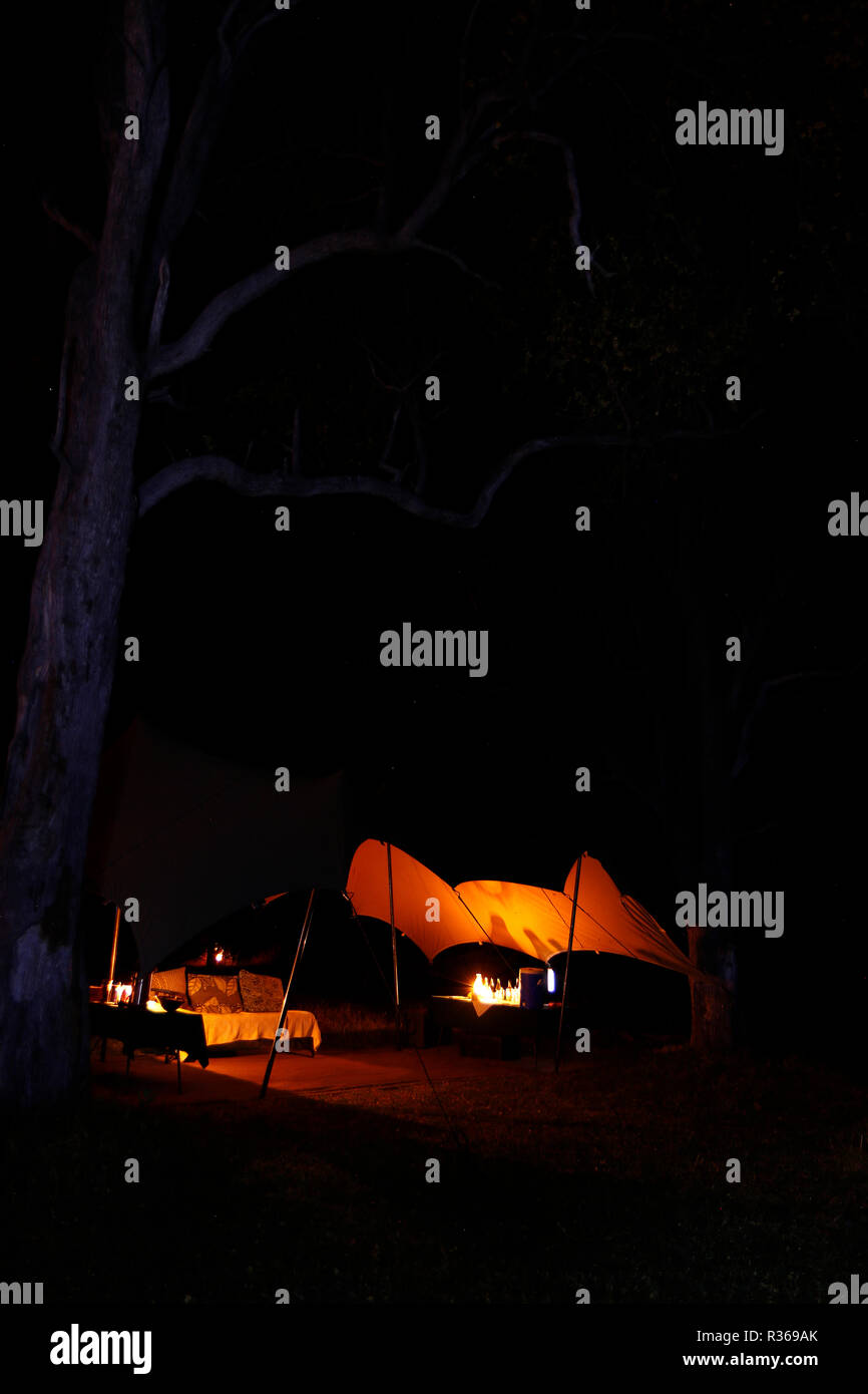 Luxury Meru Style bush safari camping in Africa Stock Photo - Alamy