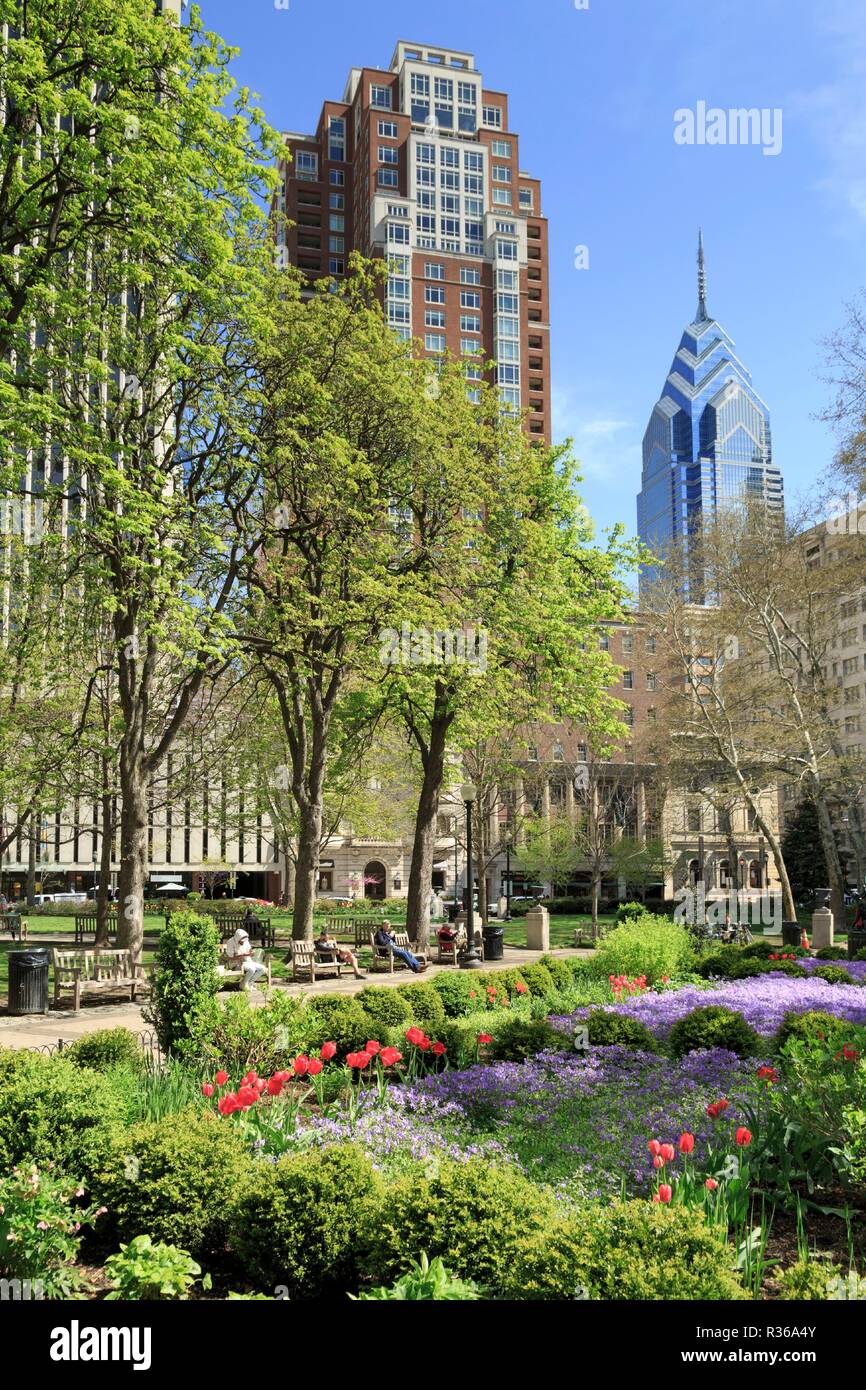 Rittenhouse Square, a garden and park downtown Philadelphia in Spring ...