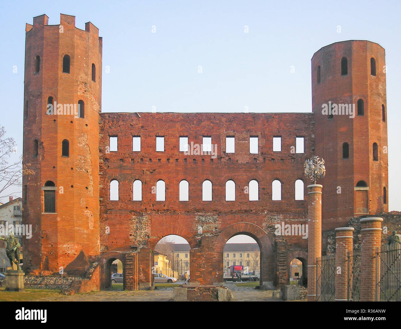 Ancient roman city gates of turin hi-res stock photography and images ...