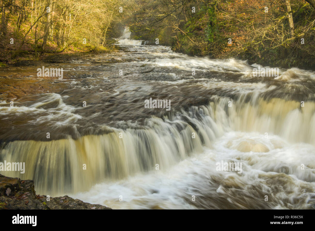 Flowing water south wales hi-res stock photography and images - Alamy