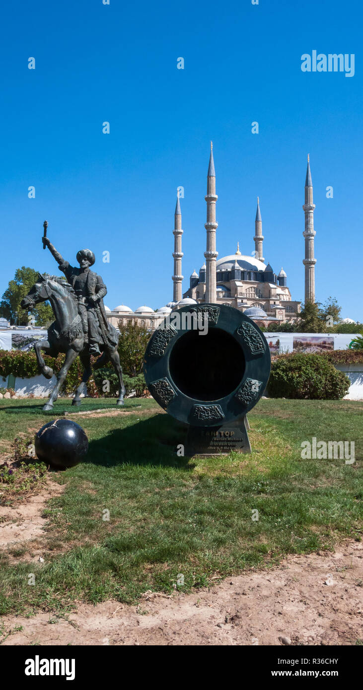Sultan mehmed ii statue hi-res stock photography and images - Alamy