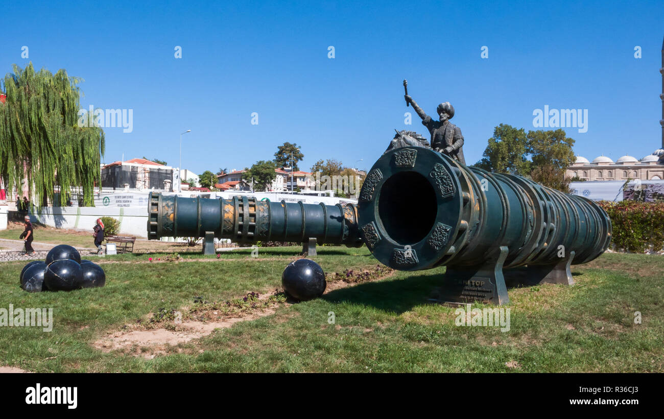 Sultan mehmed ii statue hi-res stock photography and images - Alamy