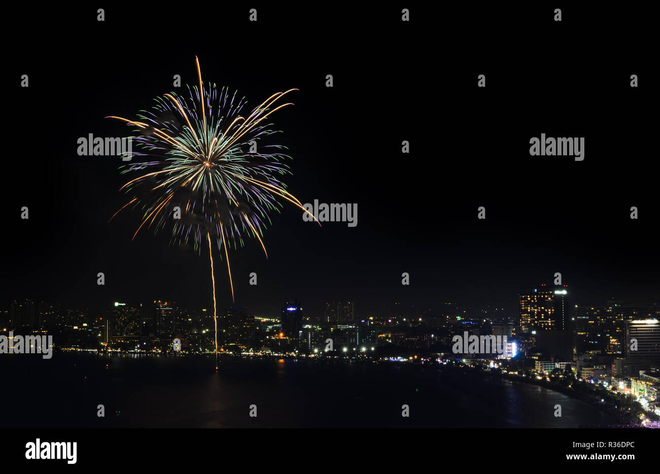 Aerial view nighttime fireworks display hi-res stock photography and ...