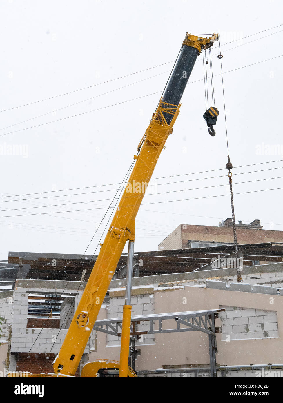 Crane jib hi-res stock photography and images - Alamy