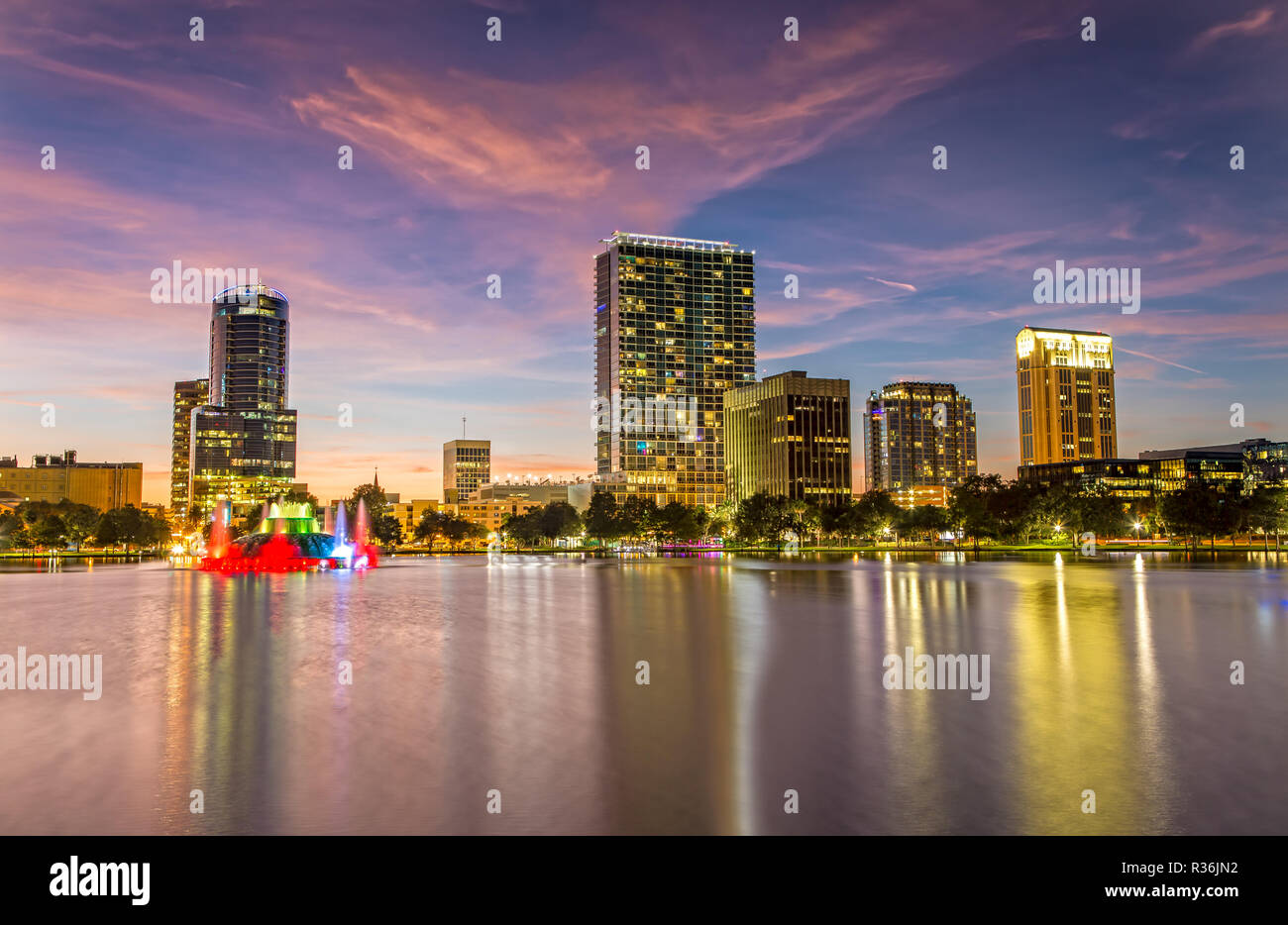 City tourism downtown town buildings dusk hi-res stock photography and ...