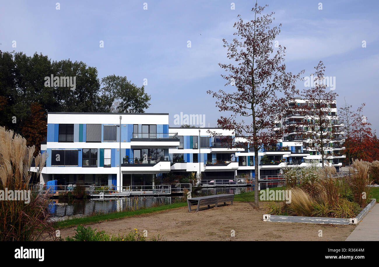 Waterhouses hi-res stock photography and images - Alamy