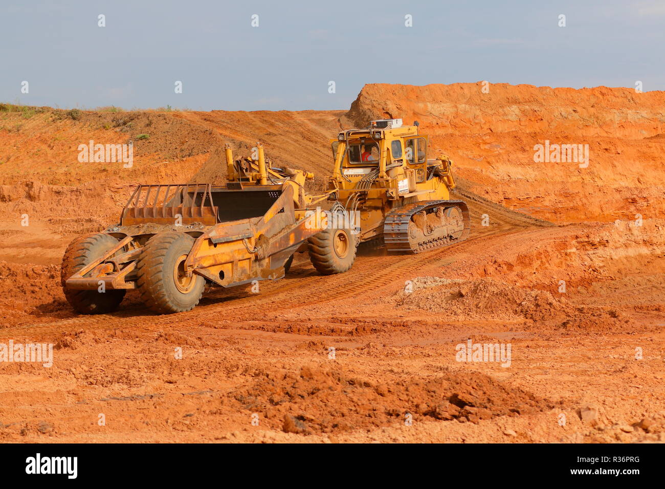 Tractor scraper hi-res stock photography and images - Alamy
