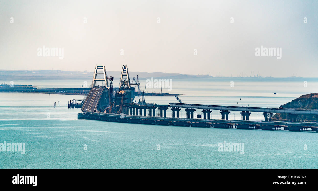 Crimean bridge hi-res stock photography and images - Alamy