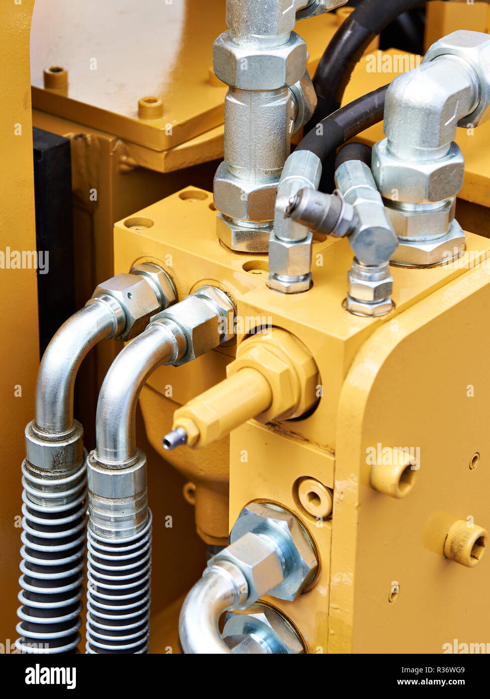 Hose connections hi-res stock photography and images - Alamy