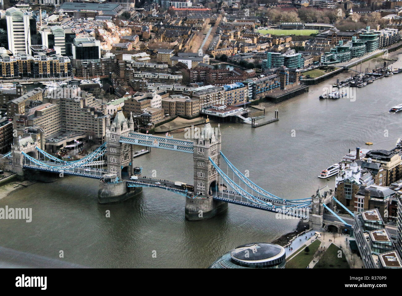 An aerial view of Tower Bridge in LOndon Stock Photo - Alamy