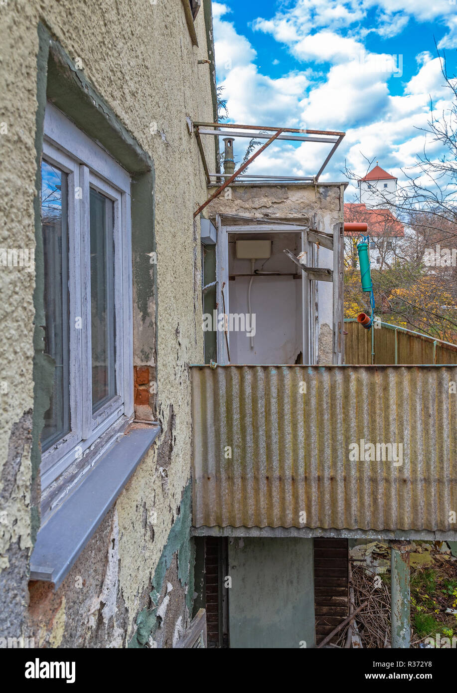 Old dilapidated house, side view Stock Photo - Alamy