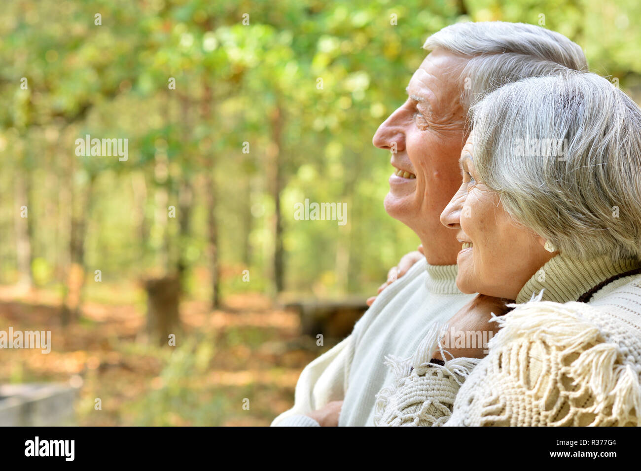 Glad caucasian woman hugging female hi-res stock photography and images - Alamy