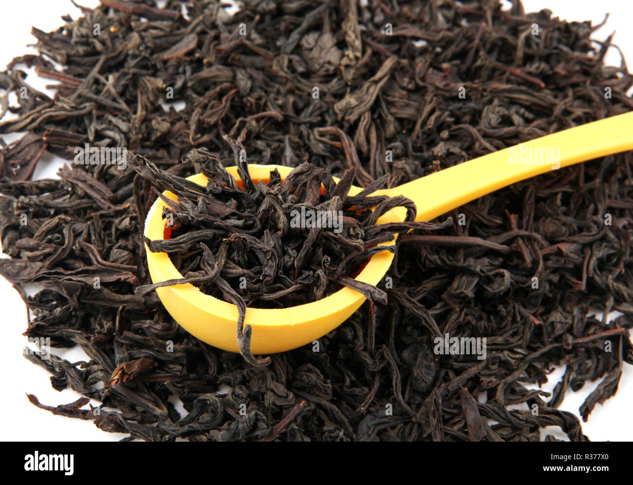 Dried Black Tea Leaves Stock Photo - Alamy