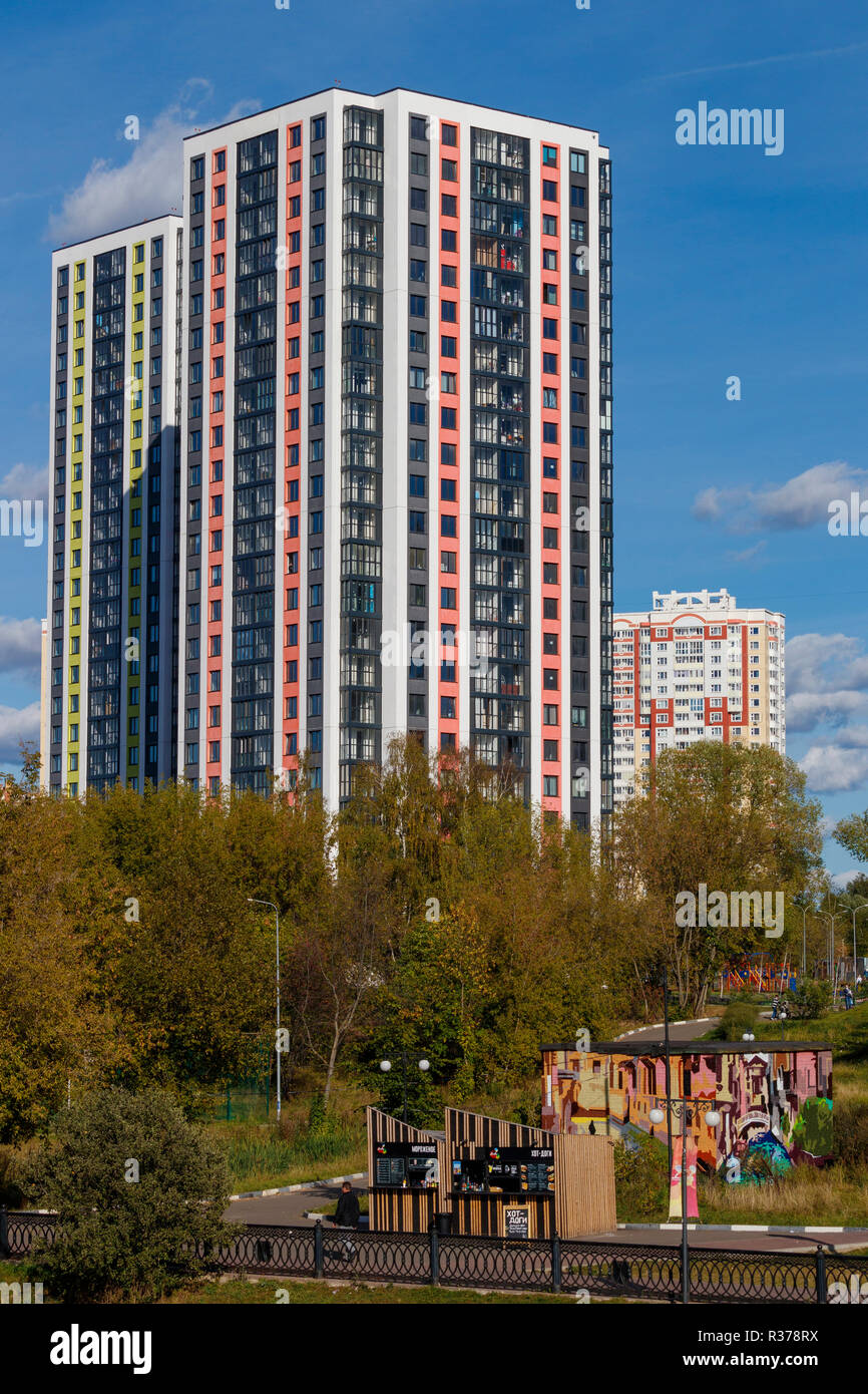 Apartments apartment block moscow hi-res stock photography and images ...