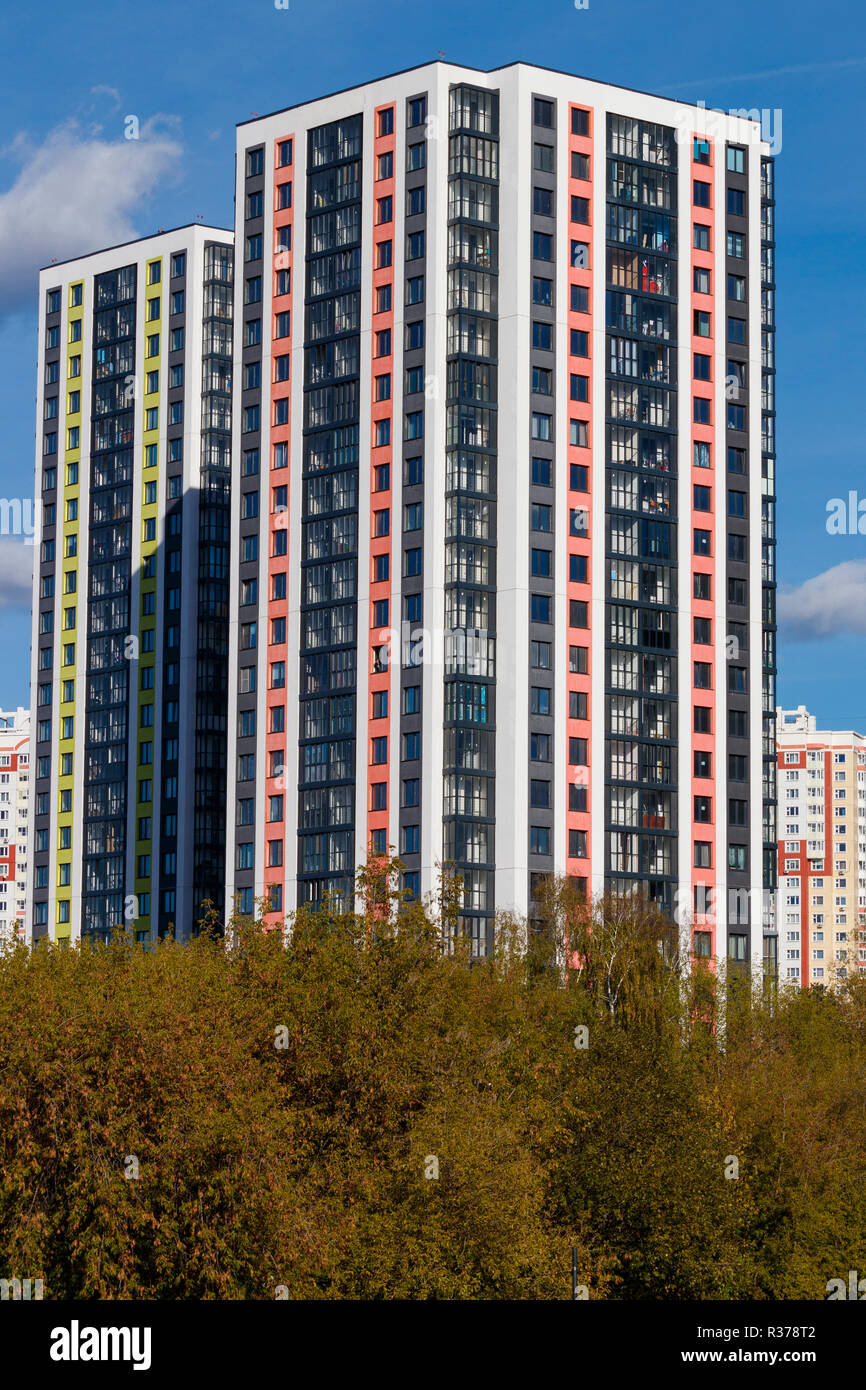 Apartments apartment block moscow hi-res stock photography and images ...