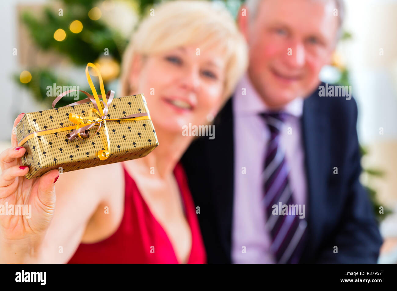 Retired old german couple hi-res stock photography and images - Alamy