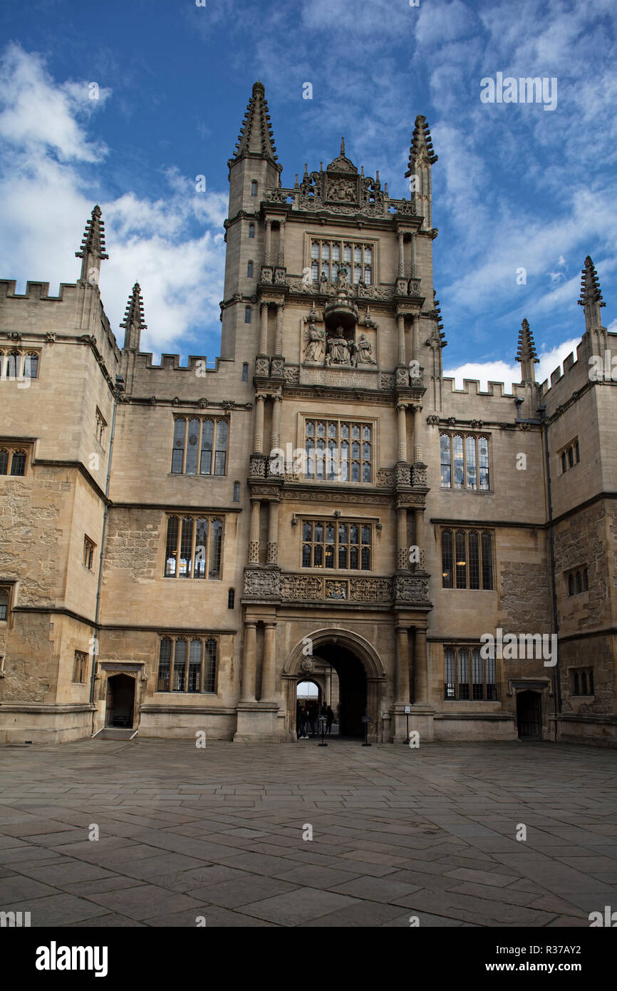 Bodleian Library in Oxford Stock Photo - Alamy