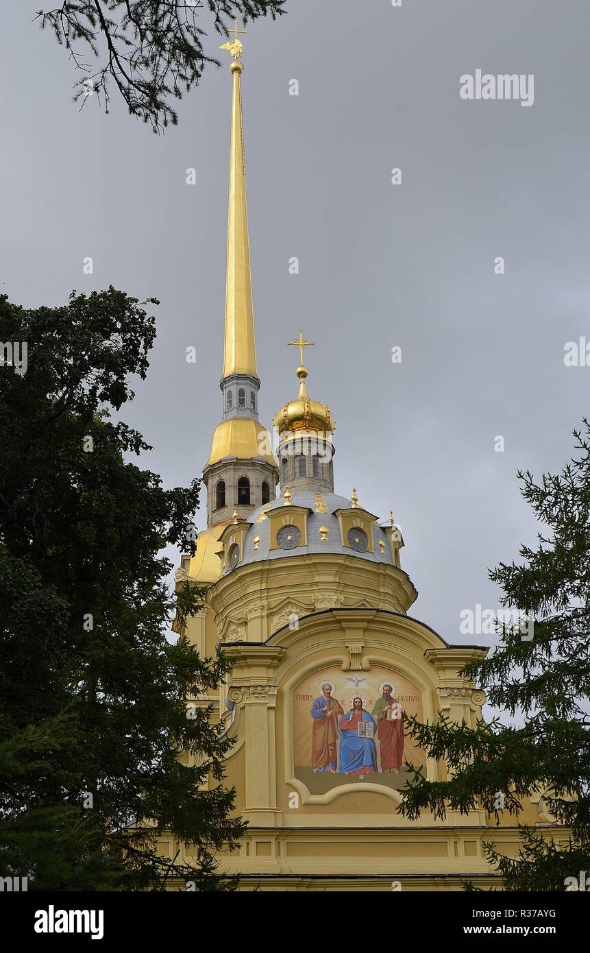 Saint isaac's cathedral mosaic hi-res stock photography and images - Alamy