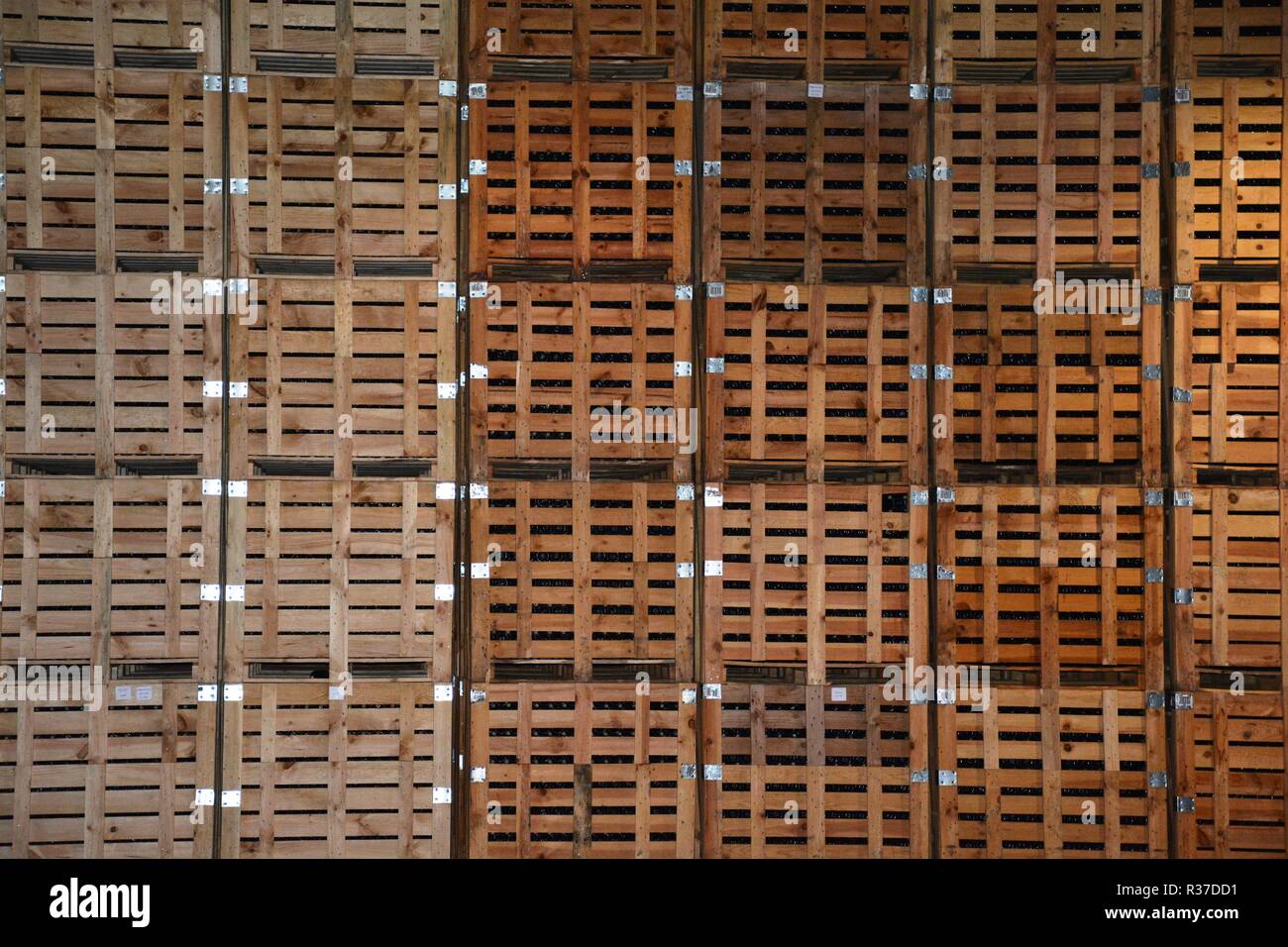 wooden platform, pallet Stock Photo - Alamy