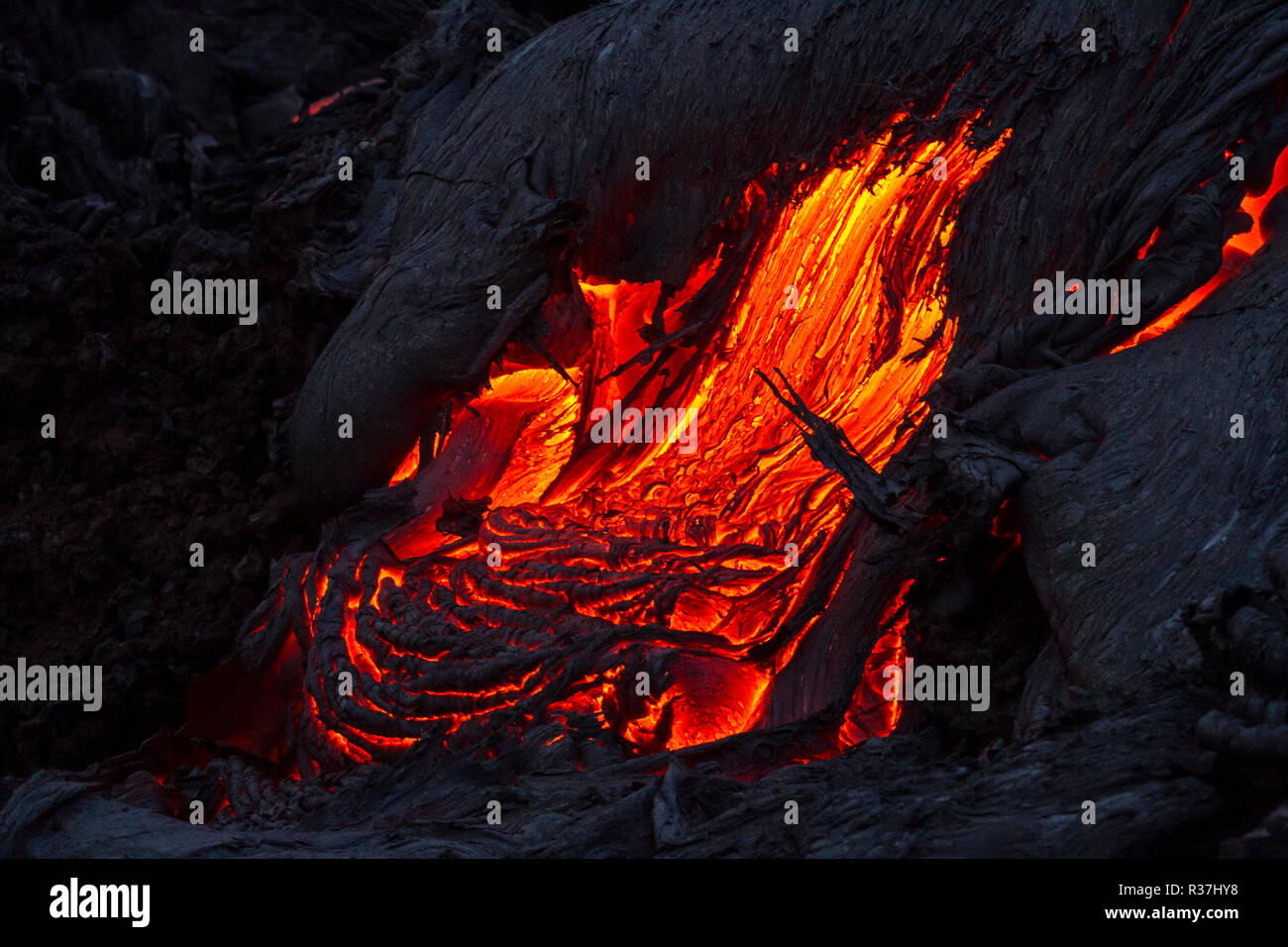 Hot lava solid ash hi-res stock photography and images - Alamy