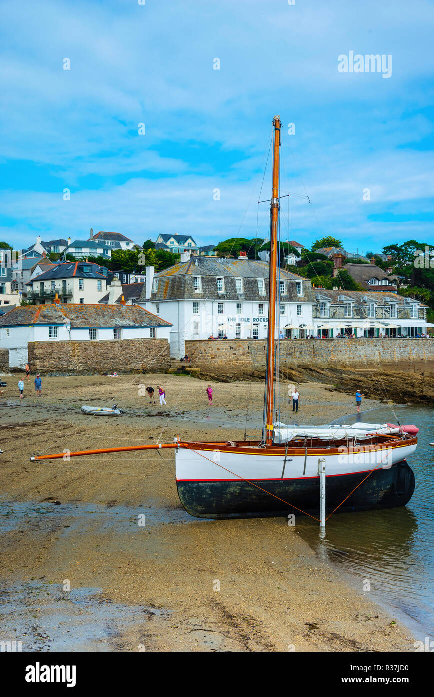 The peninsula hotel boat hi-res stock photography and images - Alamy