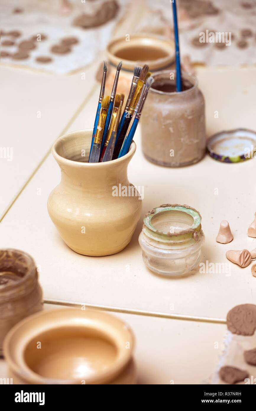 Mixing Clay Pottery High Resolution Stock Photography and Images - Alamy