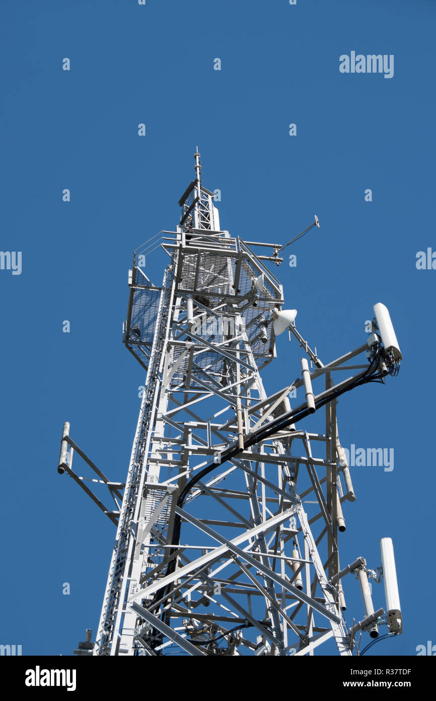 Digital broadcast tower uk hi-res stock photography and images - Alamy