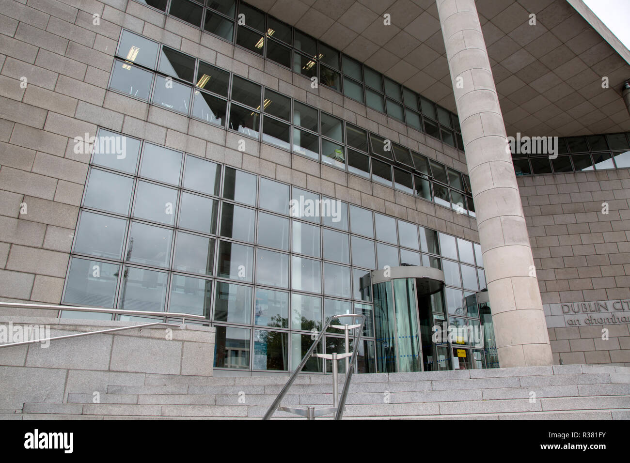 Buildings of ireland hi-res stock photography and images - Alamy